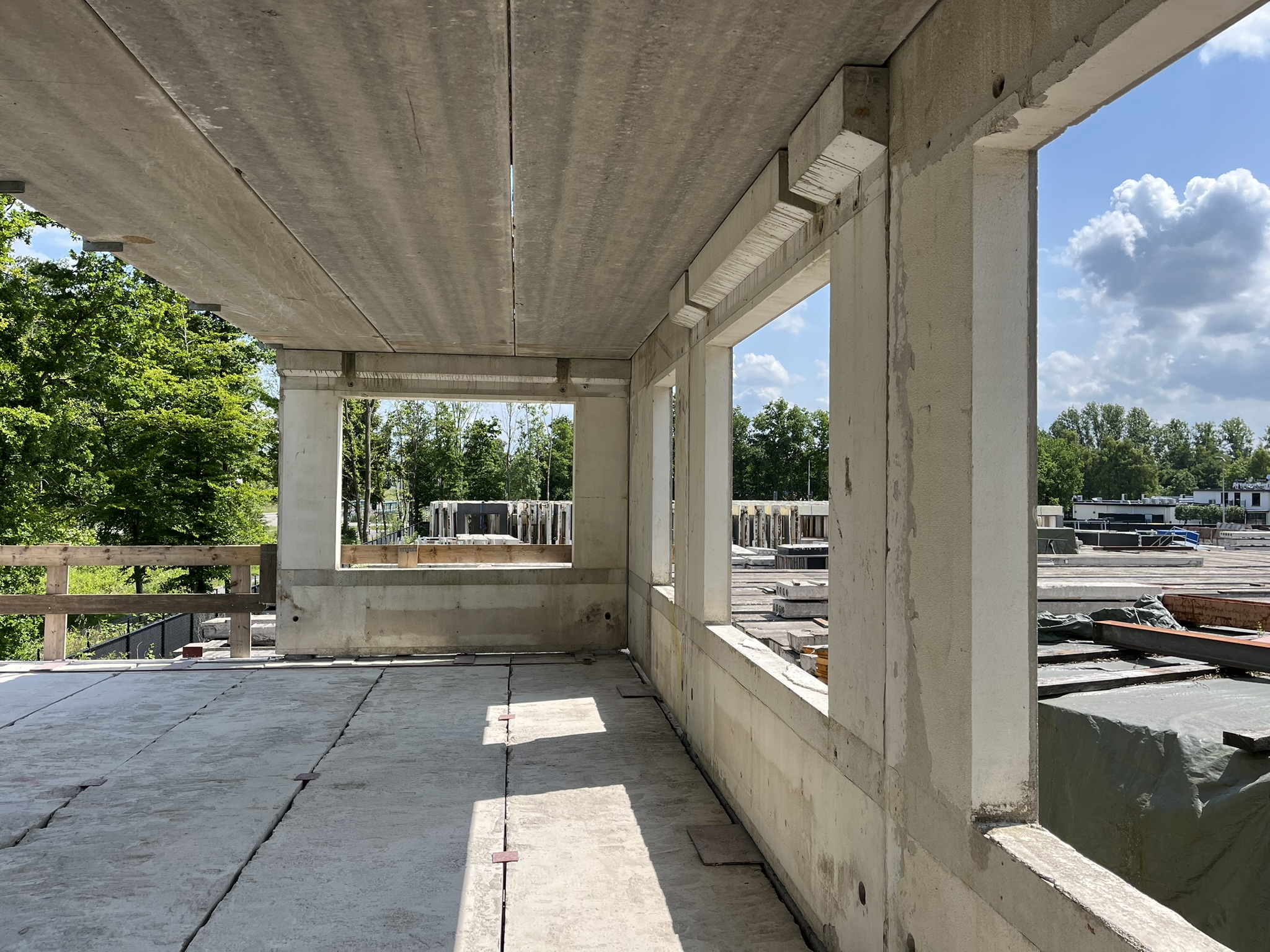 The Dutch Mock-up: Building, Testing, and Learning for a Circular ...